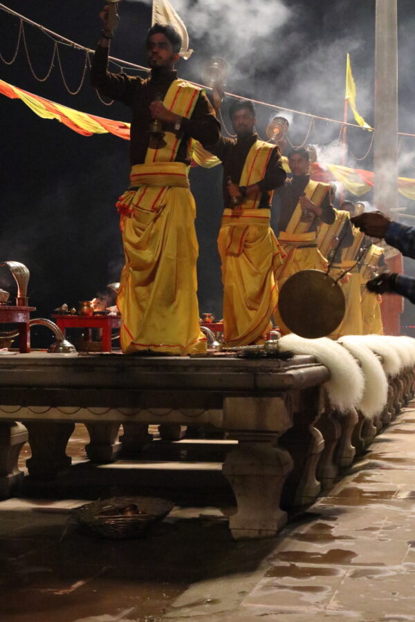 How To Spend A Day On The Ghats of Varanasi - My Travel Frames